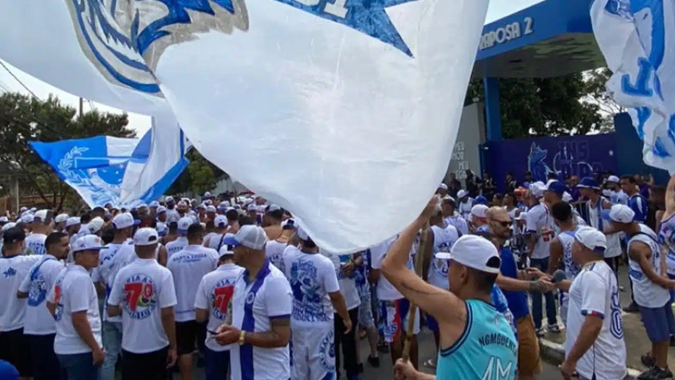 Máfia Azul: A história da torcida organizada do Cruzeiro - Resenha Celeste
